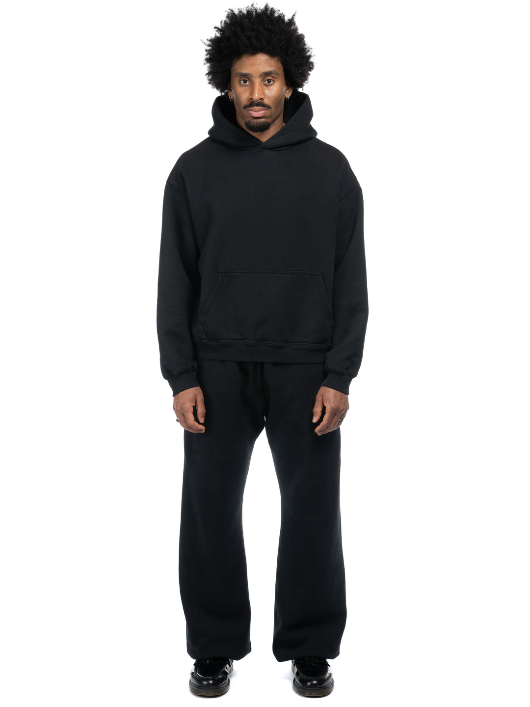 BASICS – BARE KNUCKLES